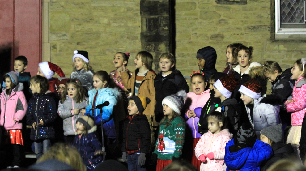 Robb Elementary School holds concert, teacher honored | News, Sports ...